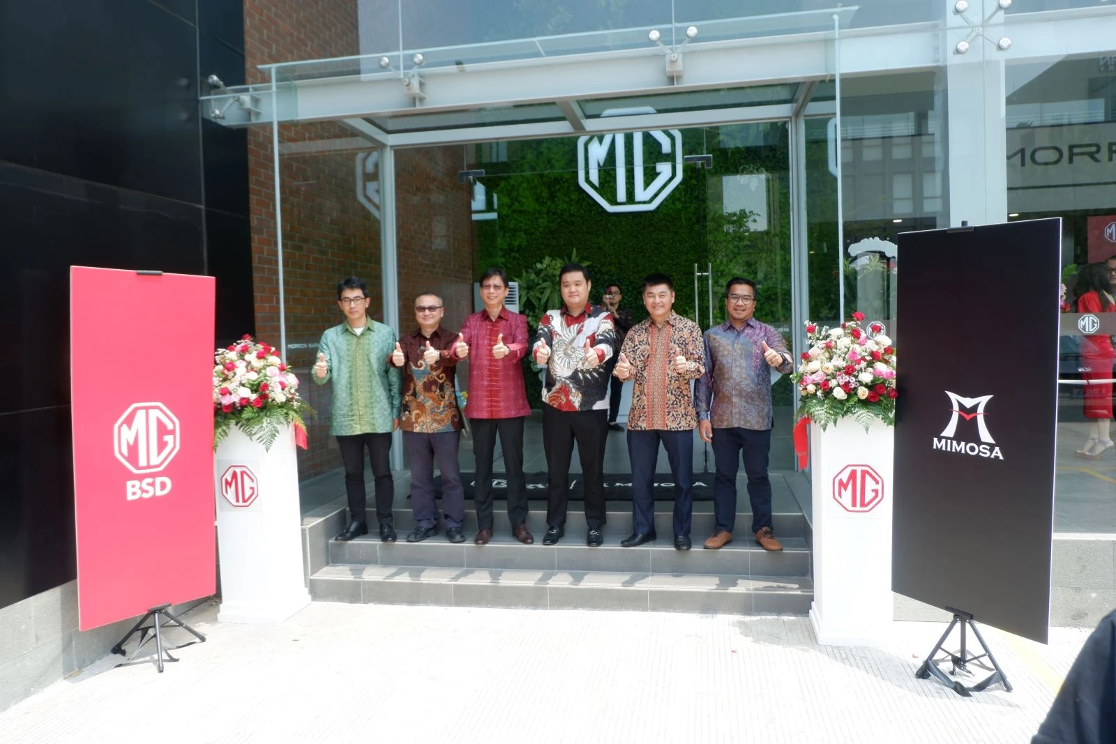 MG Motor Indonesia dan PT Mimosa Abadi Resmikan Dealer Flagship Pertama ...
